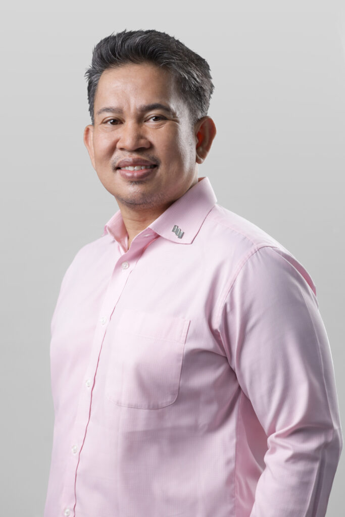 Chiropractor Singapore | Marc Calaunan | Healing Hands